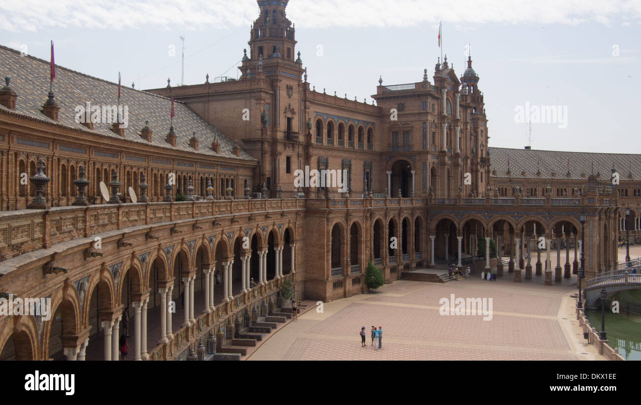 Plaza de Espana ("Spain Square"), Parque de Maria Luisa (Maria Luisa ...