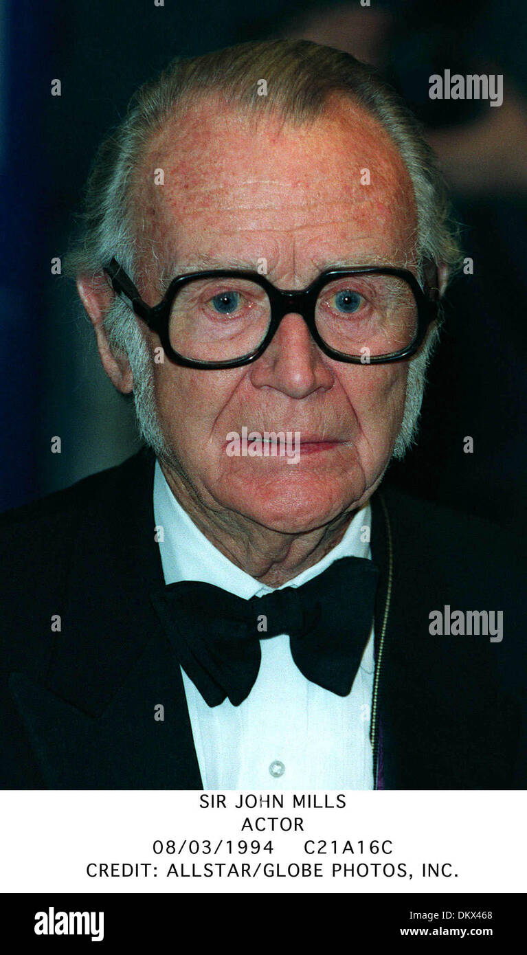 SIR JOHN MILLS.ACTOR.08/03/1994.C21A16C Stock Photo - Alamy