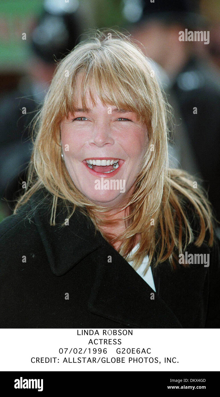 Linda robson hi-res stock photography and images - Alamy