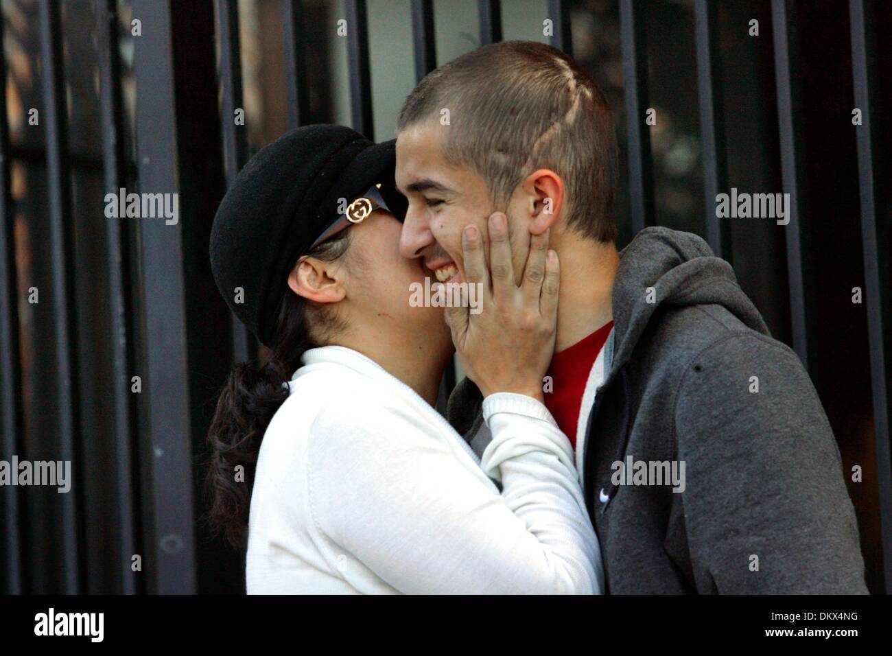 Hairline fracture hi-res stock photography and images - Alamy