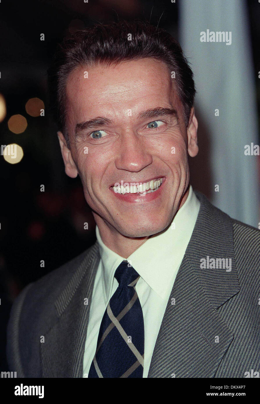 Arnold schwarzenegger 1996 hi-res stock photography and images - Alamy