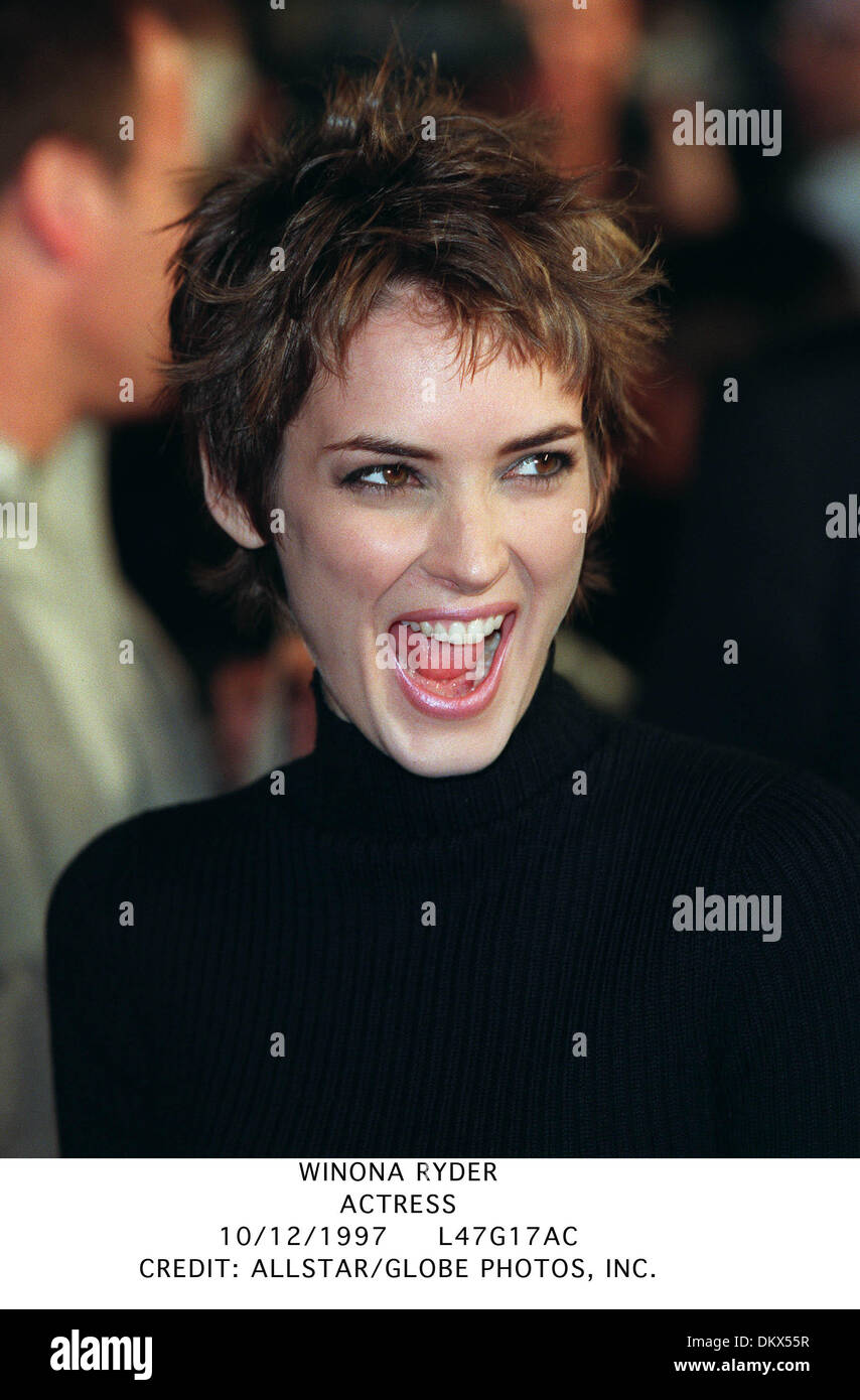 Winona ryder hi-res stock photography and images - Alamy