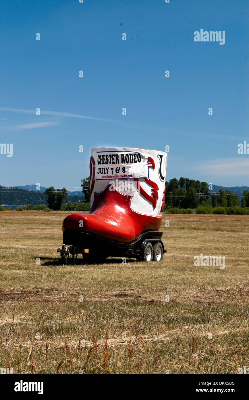 Enormous boot advertising Rodeo Stock Photo - Alamy
