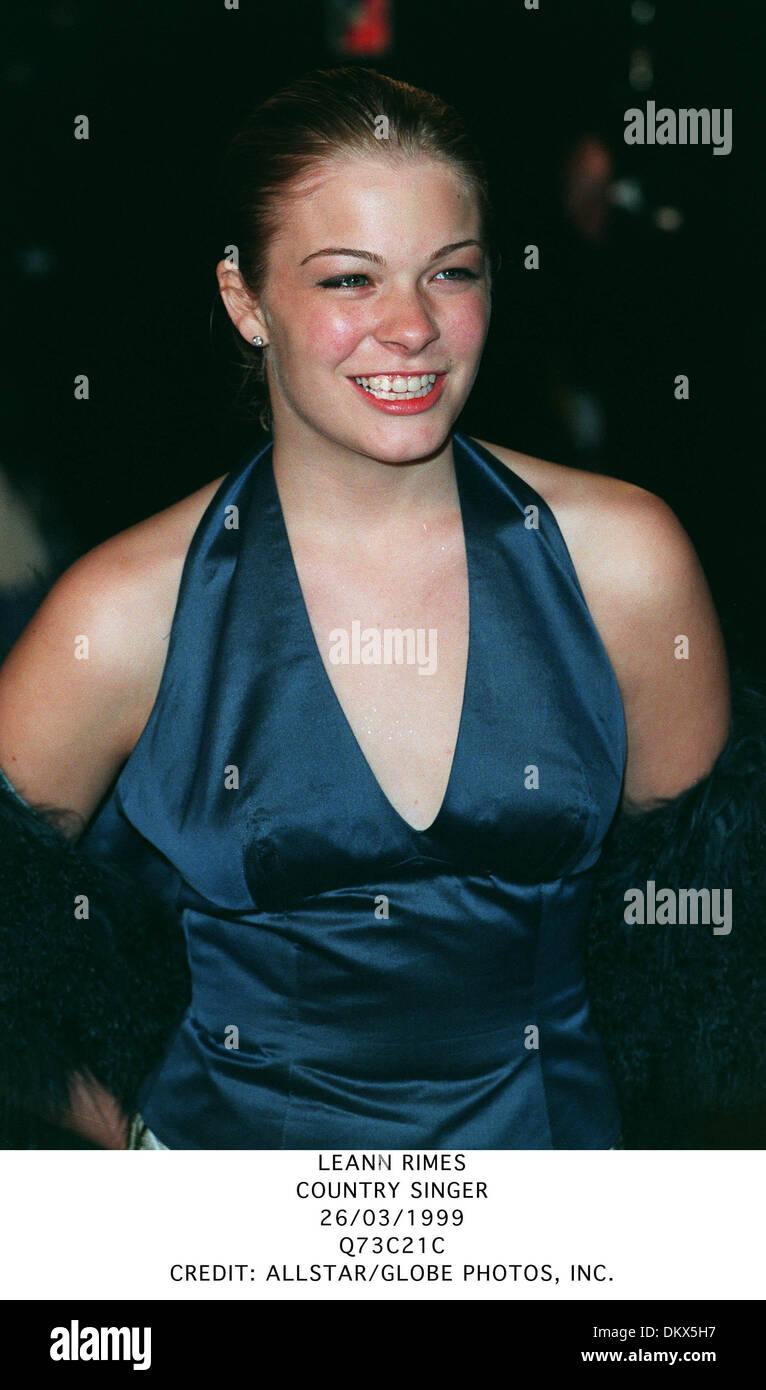 Leann rimes 1999 hi-res stock photography and images - Alamy