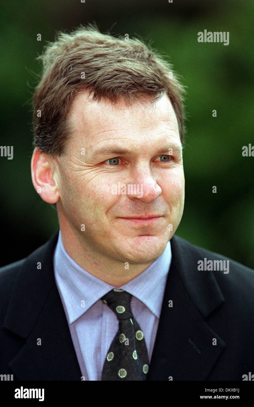 Bbc presenter ray stubbs hi-res stock photography and images - Alamy