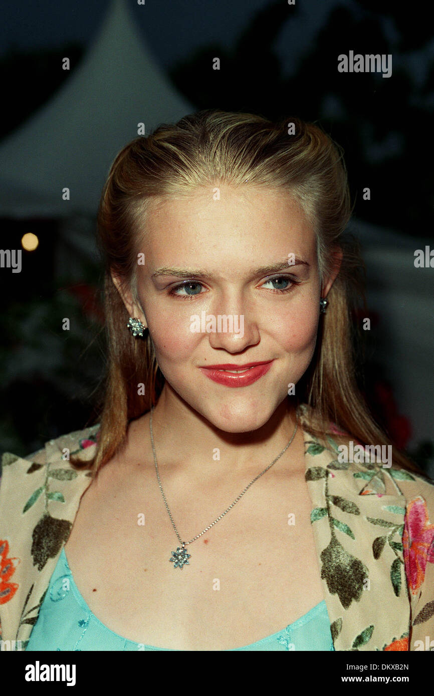 Dominique swain hi-res stock photography and images - Alamy