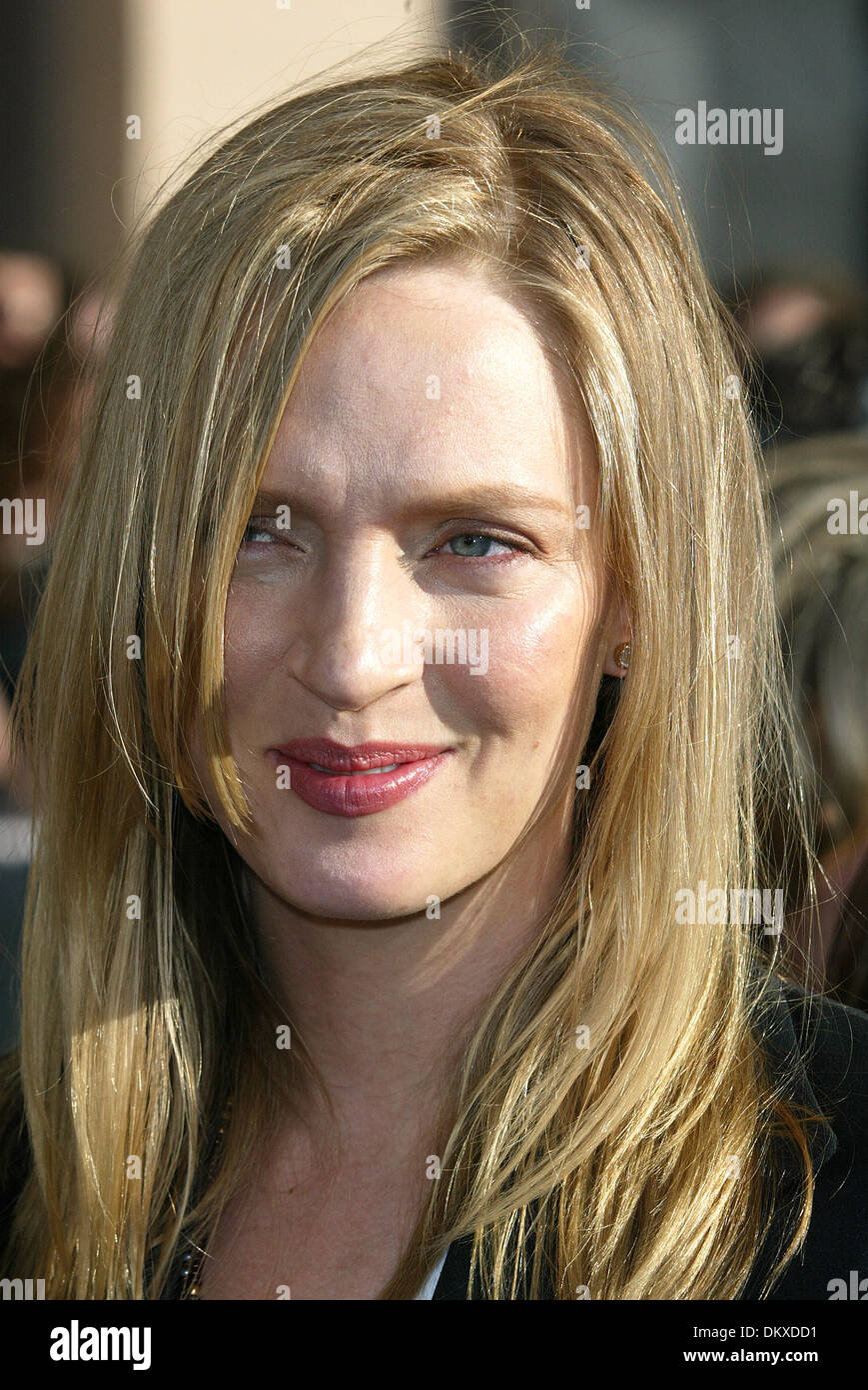 UMA THURMAN.ACTRESS.SA.SHRINE THEATRE, LOS ANGELES, U.10/03/2002.LA808 ...
