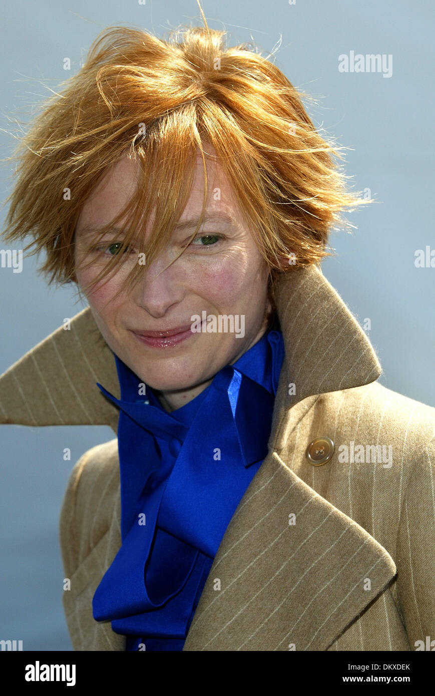 TILDA SWINTON.ACTRESS.S, USA.SANTA MONICA BEACH, LOS ANGELE.23/03/2002 ...