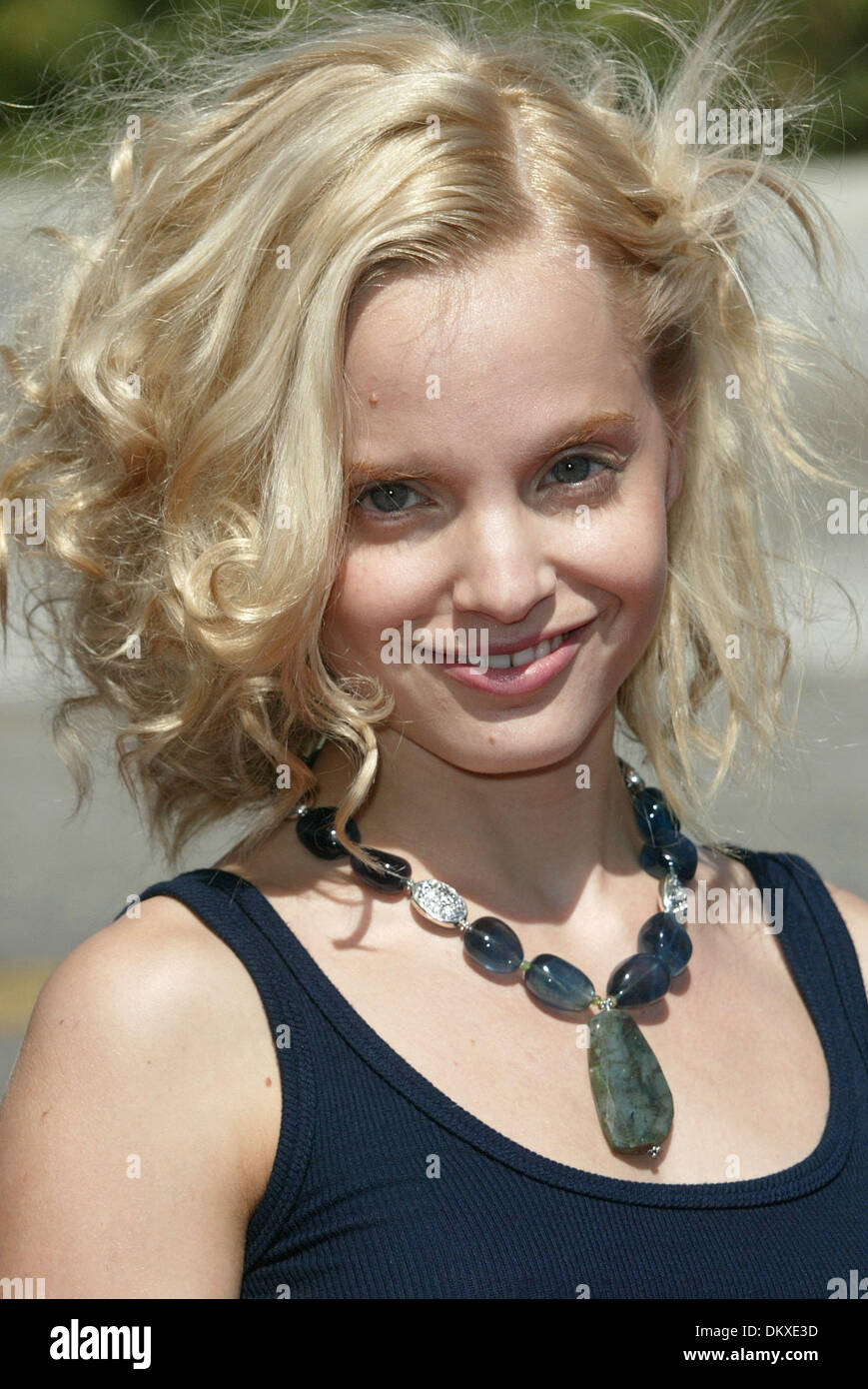 MENA SUVARI.ACTRESS.K, LOS ANGELES, USA.UNIVERSAL AMPHITHEATRE, BURBAN ...