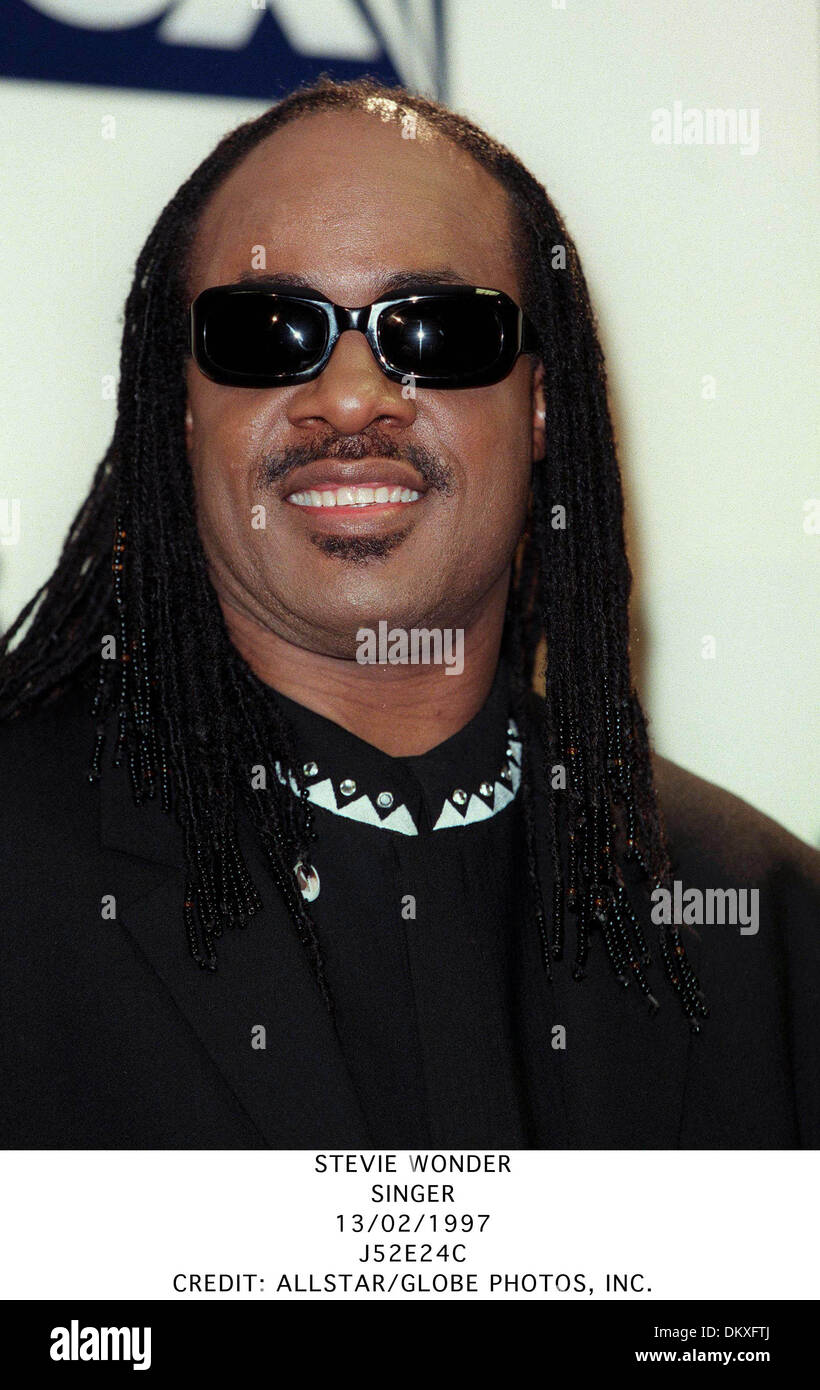 Stevie wonder singer hi-res stock photography and images - Alamy