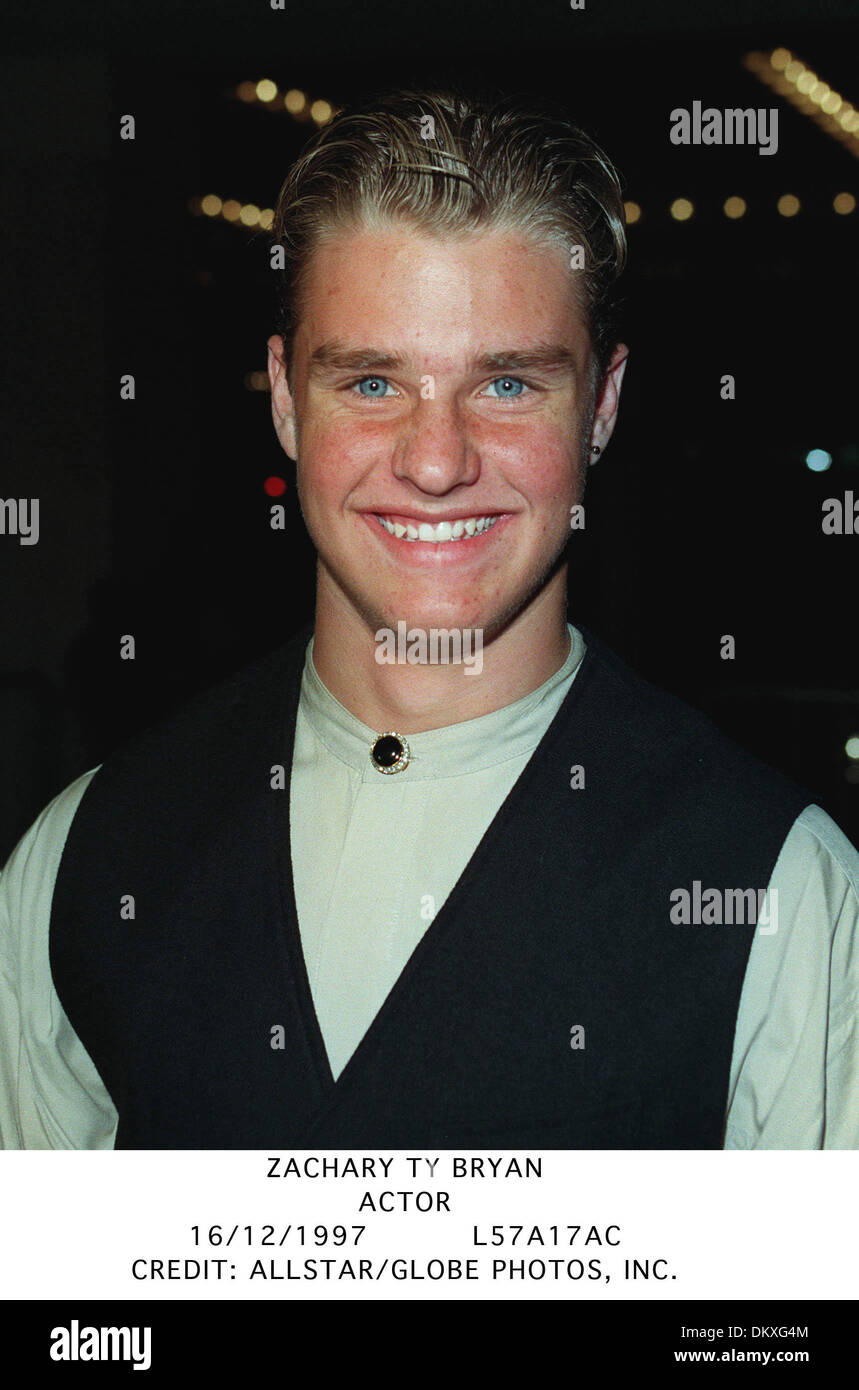 Zachary ty hi-res stock photography and images - Alamy