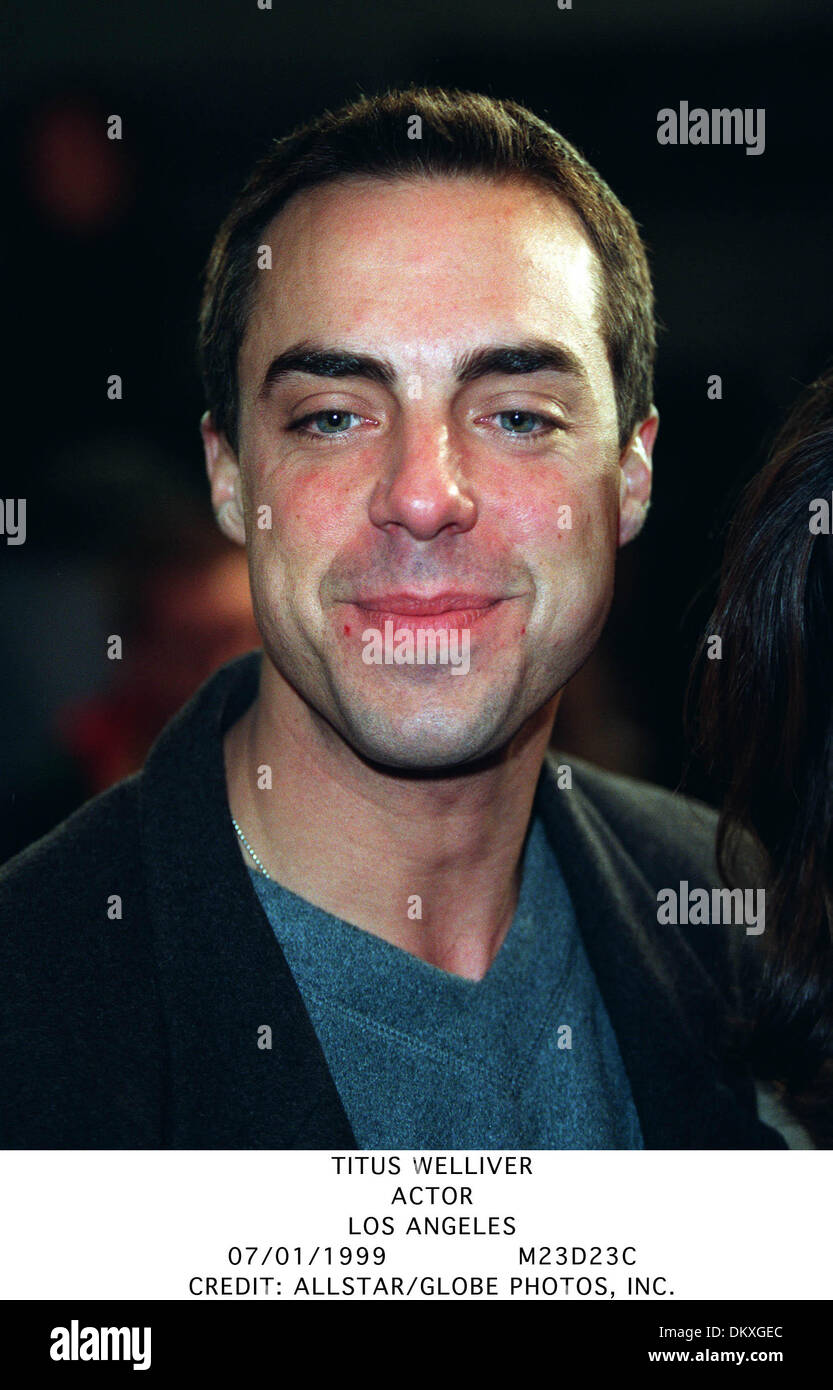 Titus welliver hi-res stock photography and images - Alamy