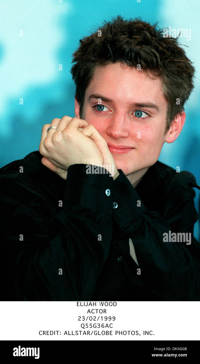 Elijah wood 1999 hi-res stock photography and images - Alamy