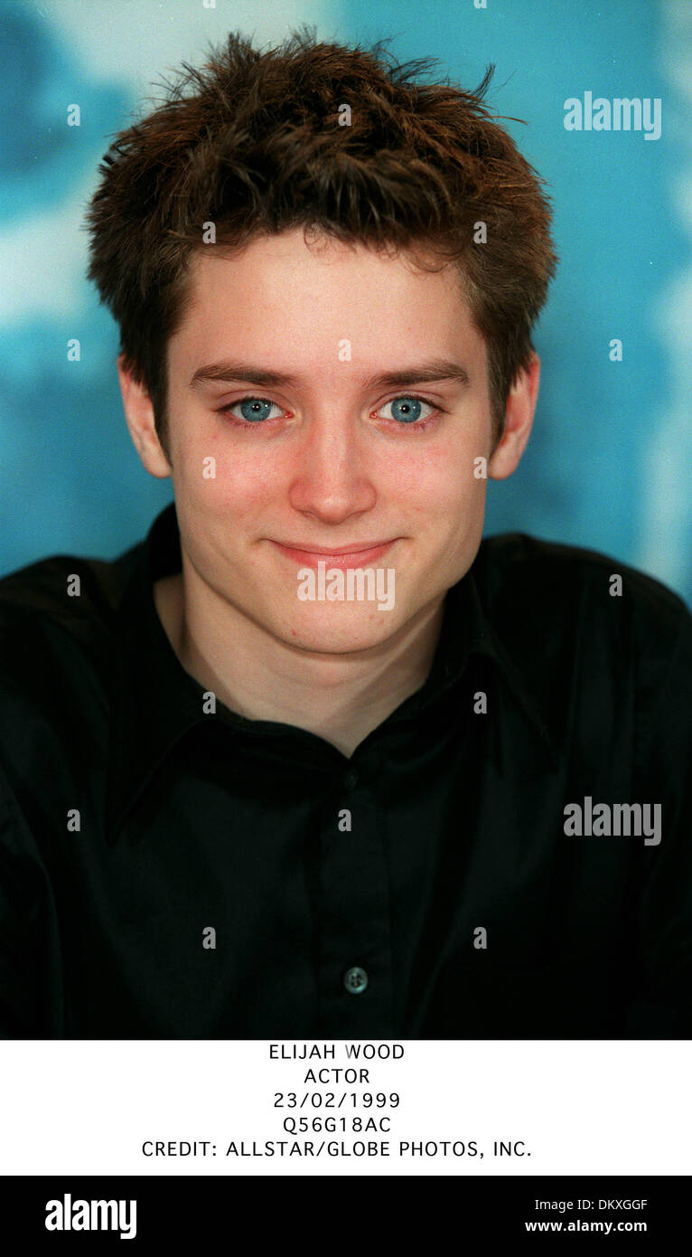 Elijah wood 1999 hi-res stock photography and images - Alamy