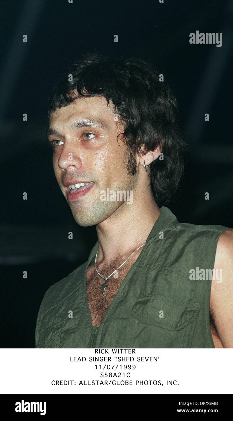 RICK WITTER.LEAD SINGER ''SHED SEVEN''.11/07/1999.S58A21C Stock Photo ...