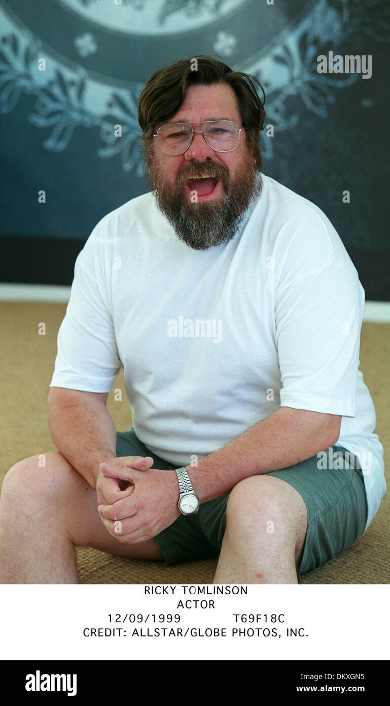 Ricky tomlinson actor hi-res stock photography and images - Alamy