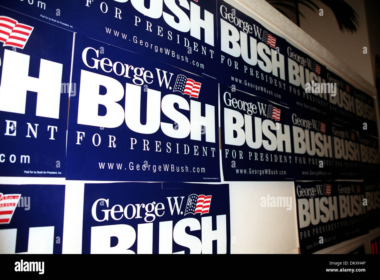 George w bush 2000 campaign hi-res stock photography and images - Alamy
