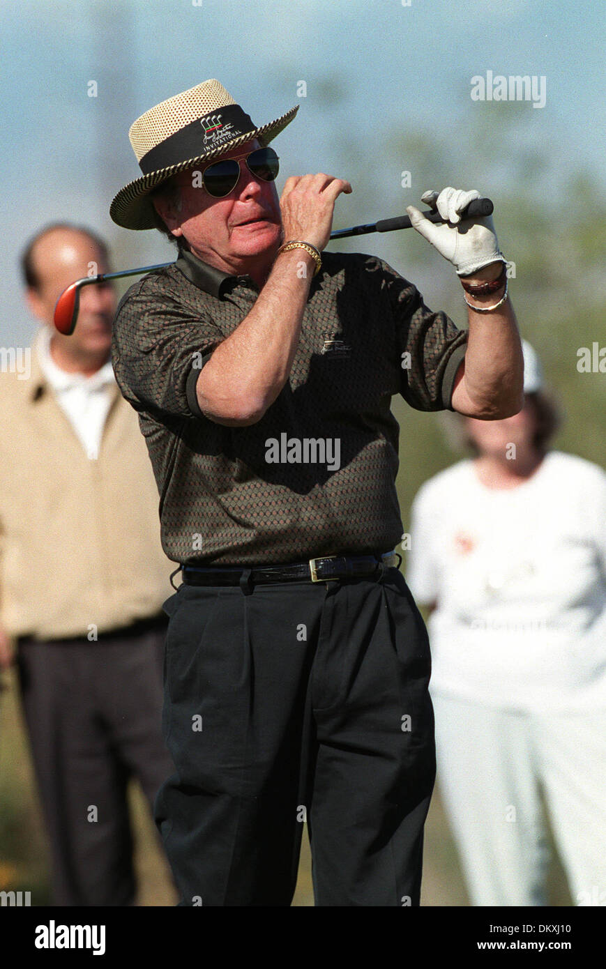 ROBERT WAGNER.ACTOR.PALM SPRINGS, LA, USA.03/02/2001.BF17E15C.CREDIT ...