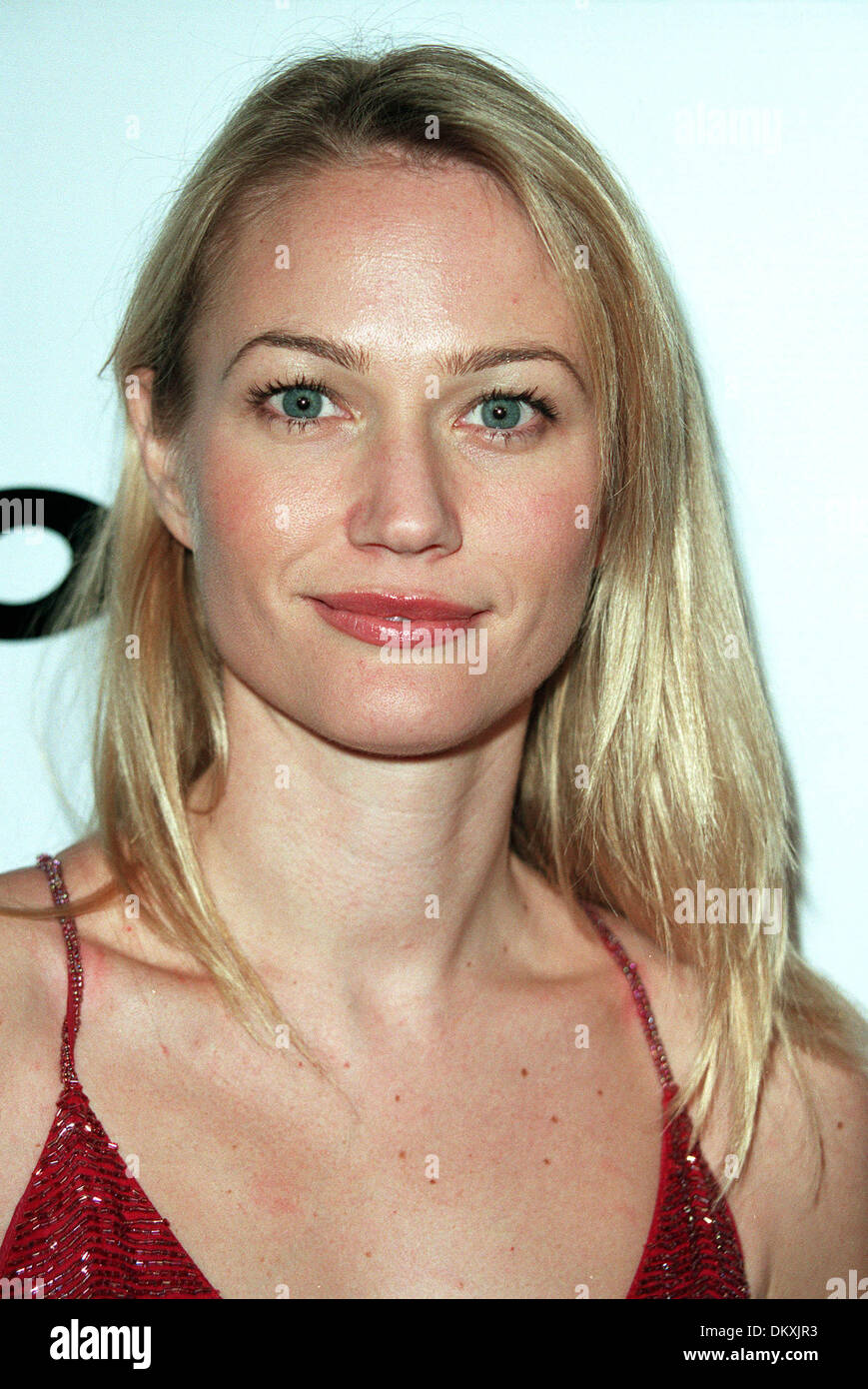 SARAH WYNTER.ACTRESS.HOLLYWOOD, LOS ANGELES.06/12/2001.BN64D35 Stock ...