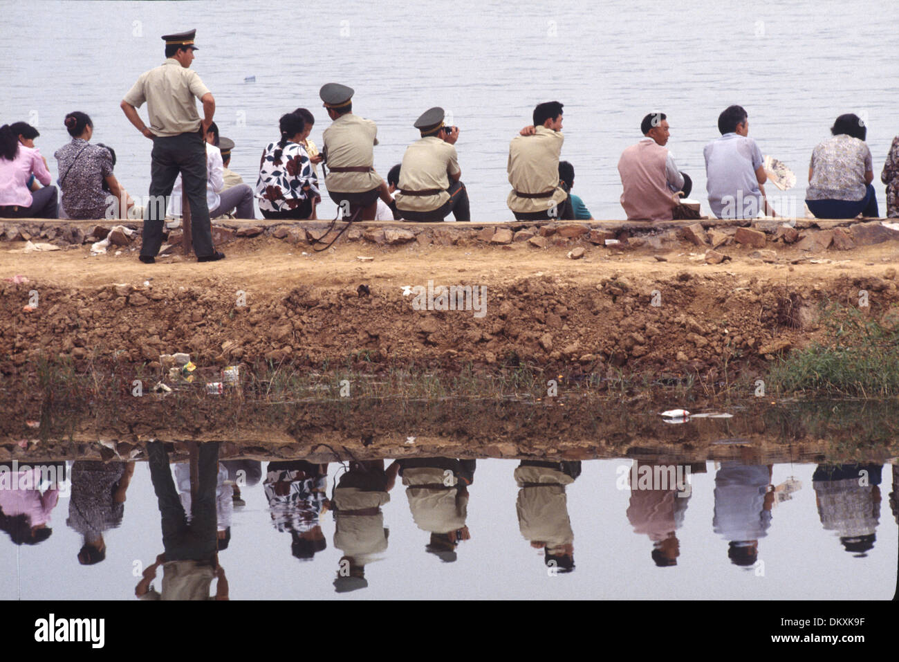 China dragon miluo river hi-res stock photography and images - Alamy