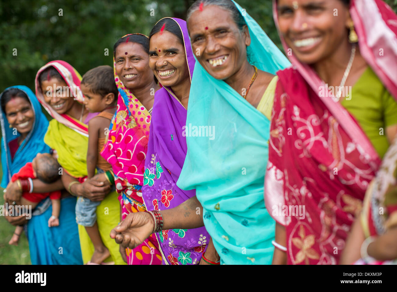 Indian women sari smile hi-res stock photography and images - Alamy