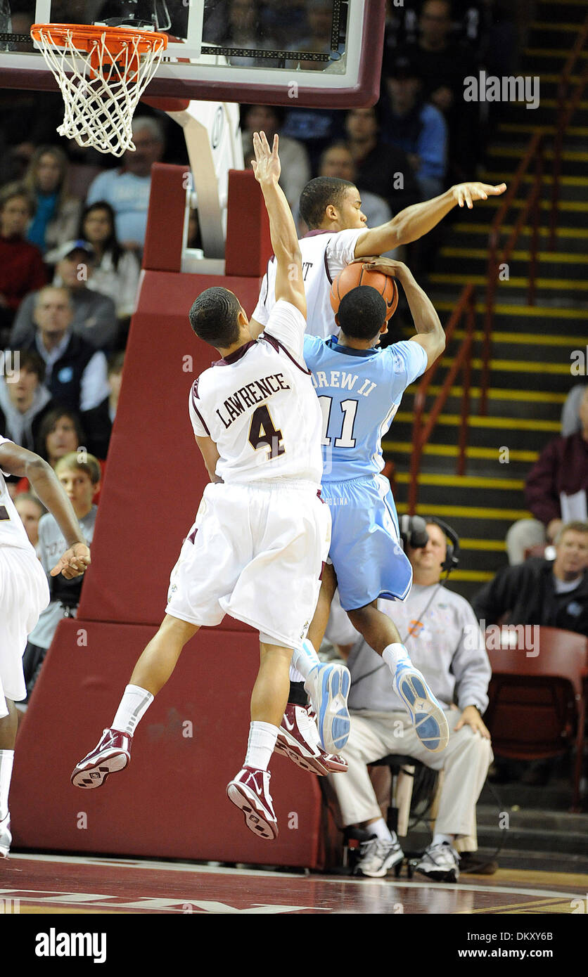 Jan 4, 2010 - Charleston, South Carolina; USA - Carolina Tarheels (11 ...