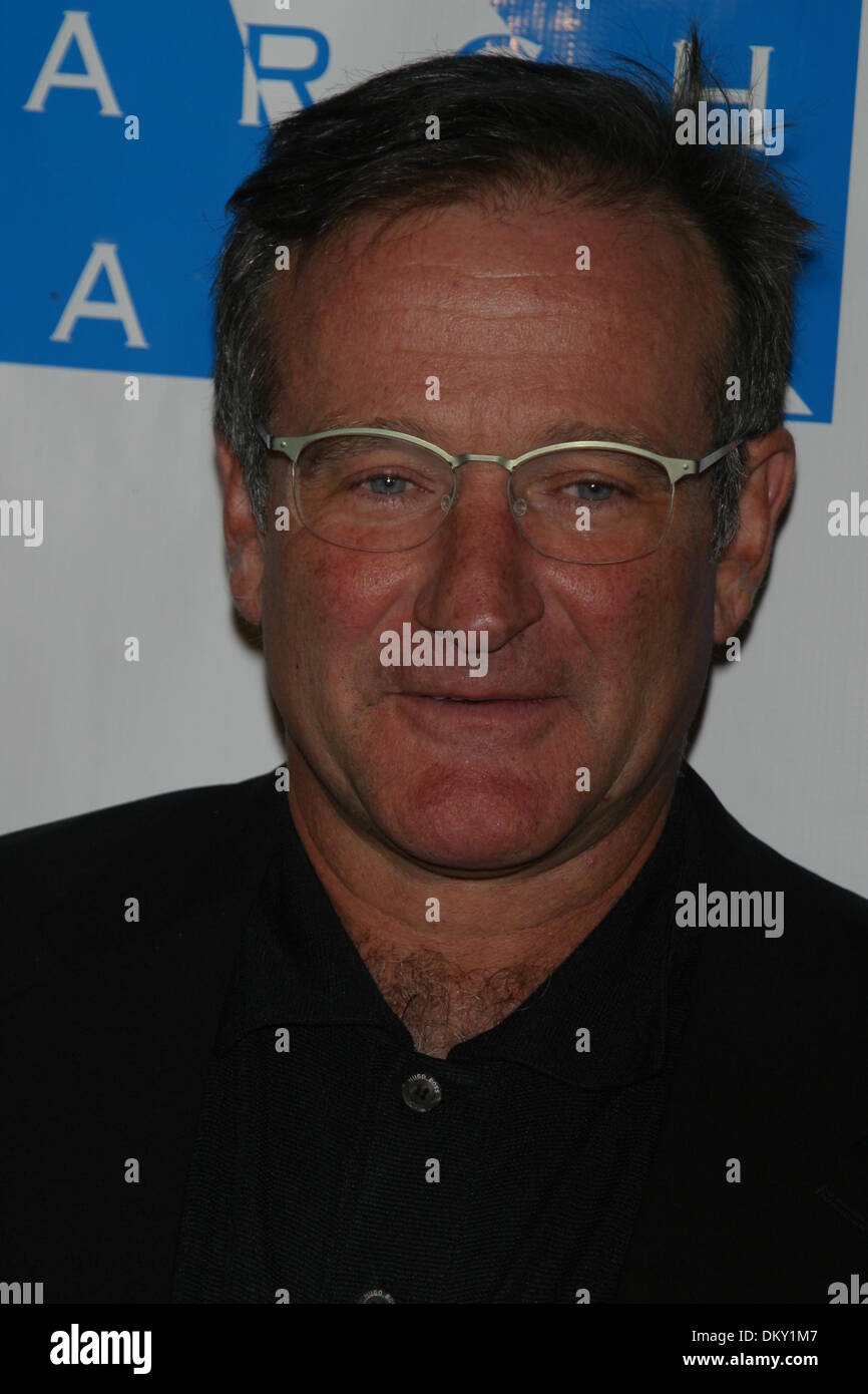 Nov. 1, 2002 - Beverly Hills, CALIFORNIA, USA - ROBIN WILLAMS ...