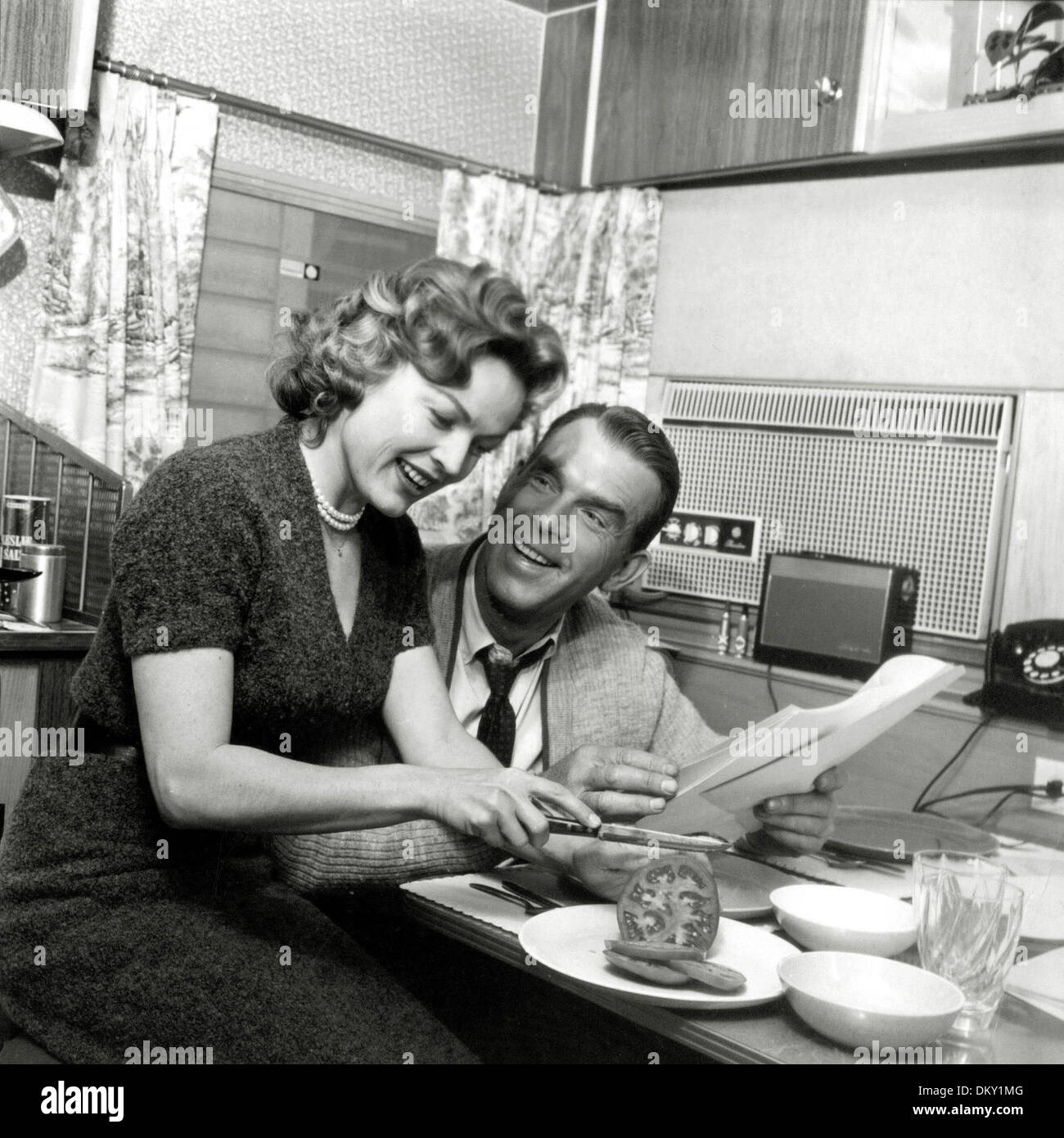Nov. 11, 2002 - FRED MACMURRAY AND JUNE HAVER .TRAILER DRESSING ROOM ...