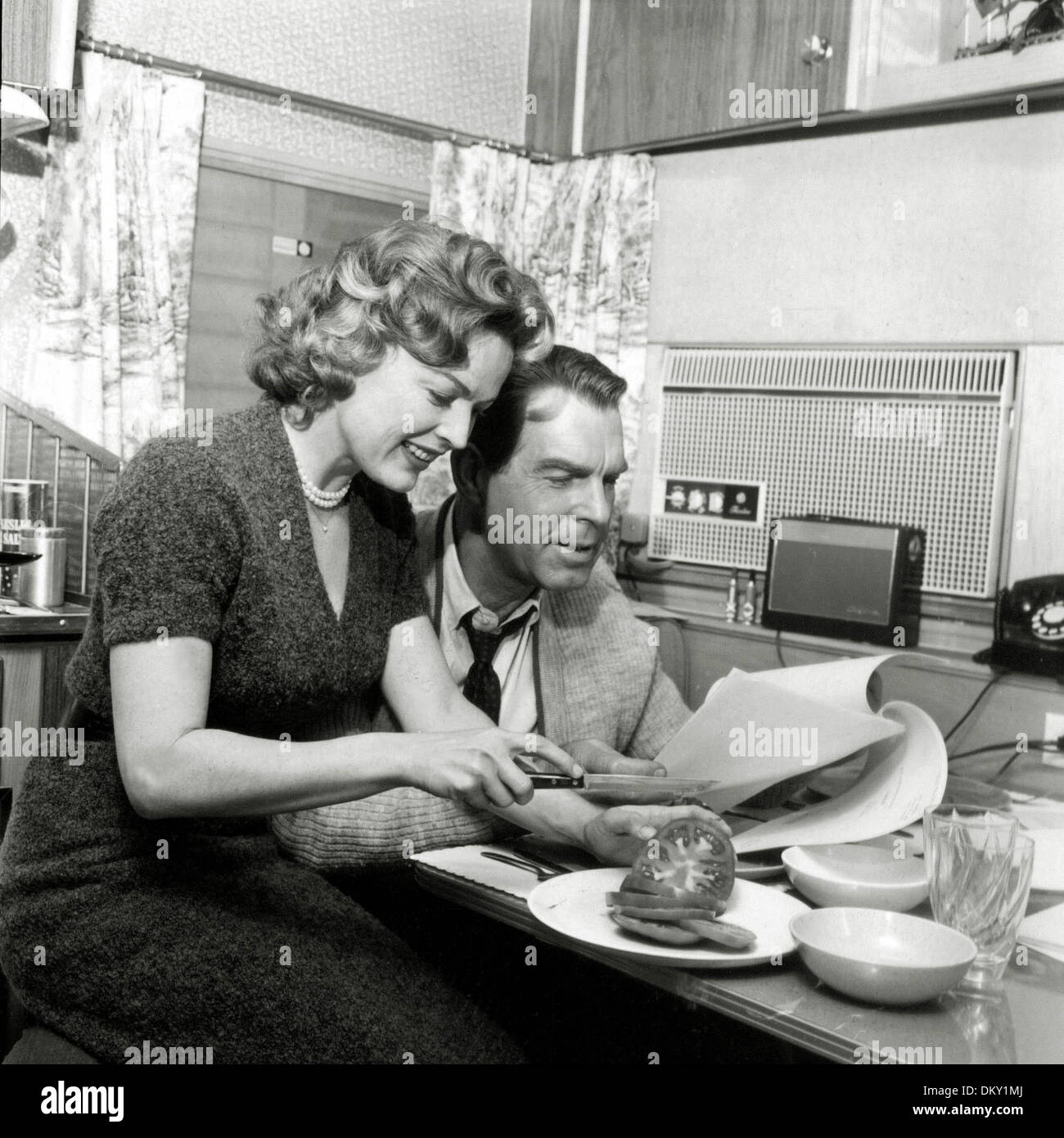 Nov. 11, 2002 - FRED MACMURRAY AND JUNE HAVER .TRAILER DRESSING ROOM ...