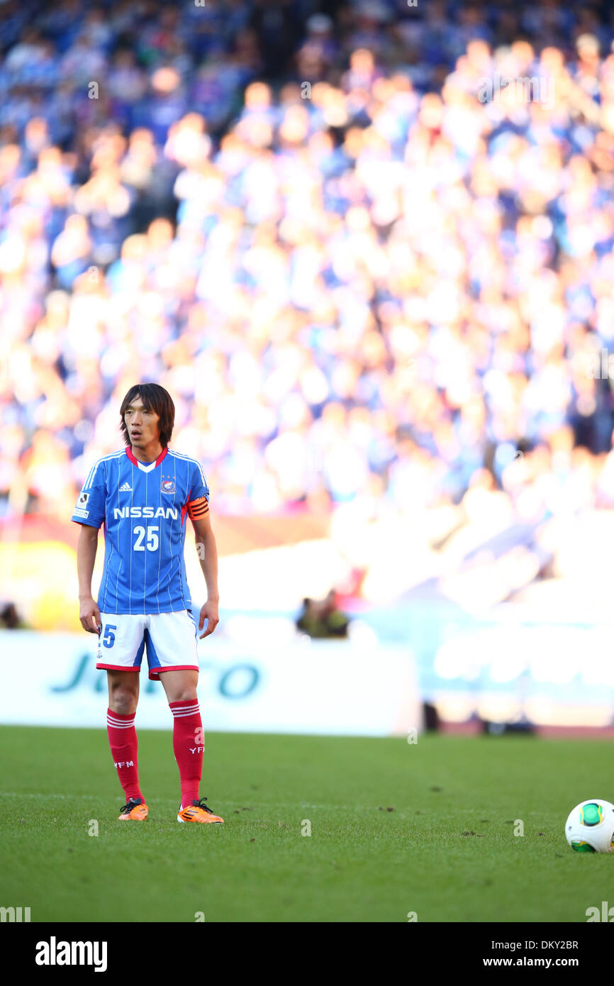 Yokohama, Japan. 30th Nov, 2013. Shunsuke Nakamura (F Marinos) Football ...