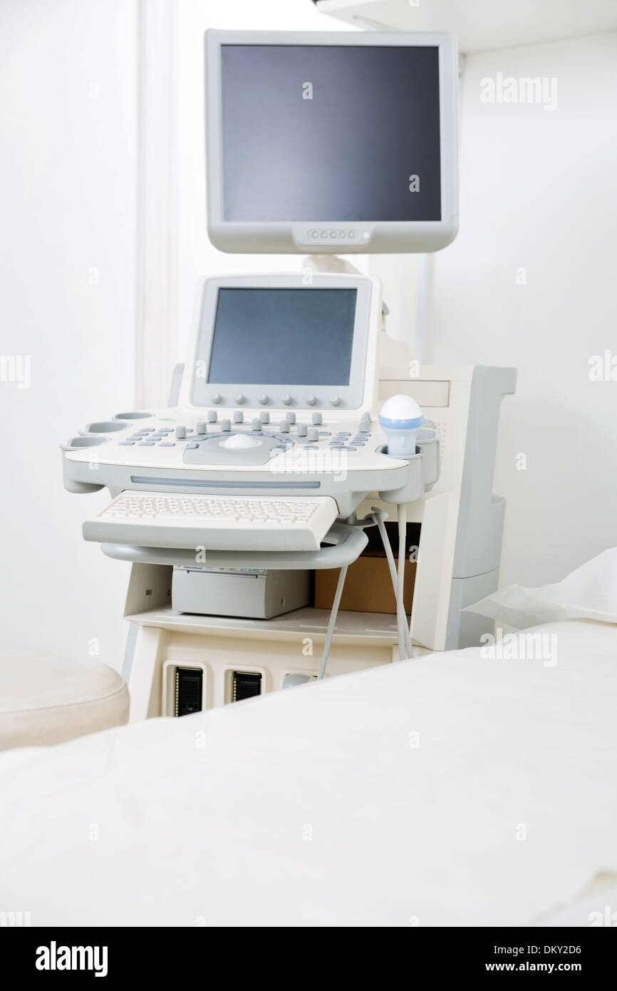 Ultrasound room hi-res stock photography and images - Alamy