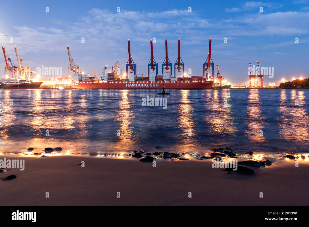 Elbe Beach at full moon, Altona, port of Hamburg, Hamburg, Germany ...