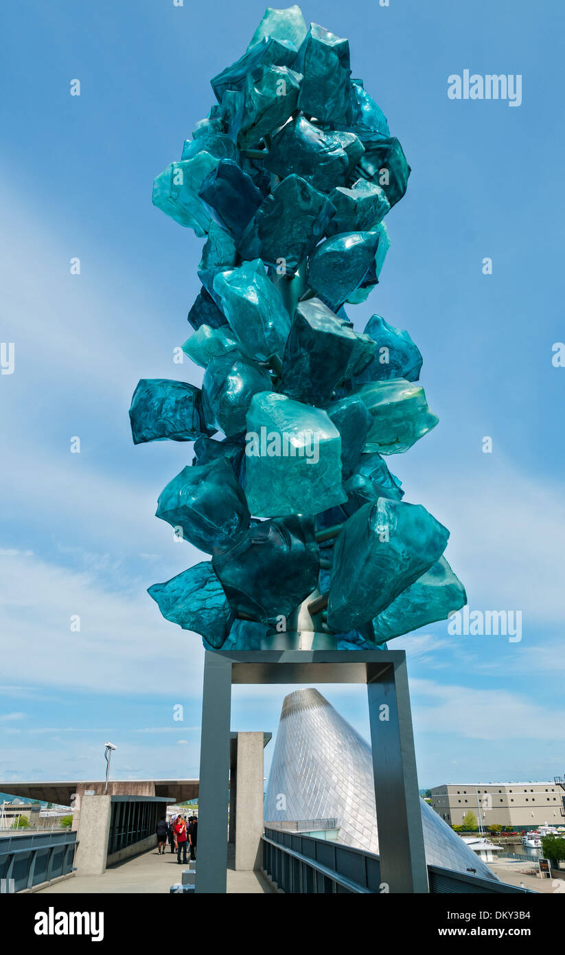 Sculpture crystal glass hi-res stock photography and images - Alamy