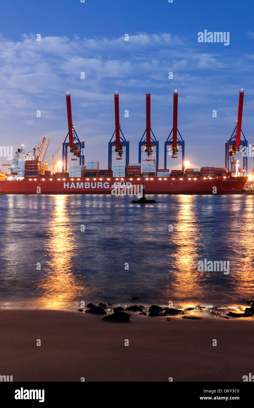 Elbe Beach at full moon, Altona, port of Hamburg, Hamburg, Germany ...
