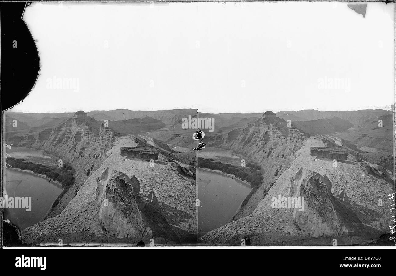 Labyrinth Canyon and Bowknot Bend, famous geological features in the ...