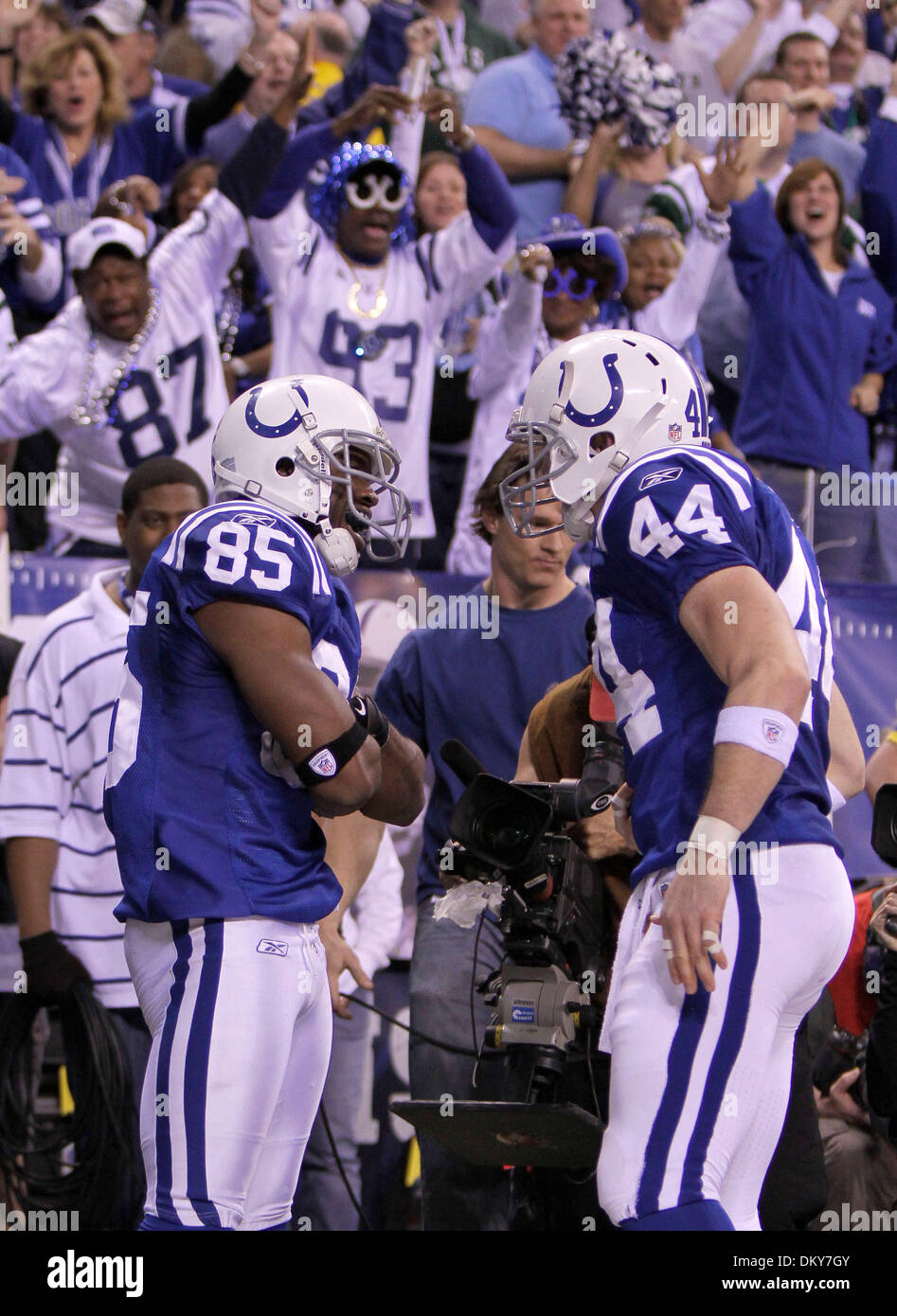 Jan. 24, 2010 - Indianapolis, Kentucky, USA - Pierre Garcon, left, and ...