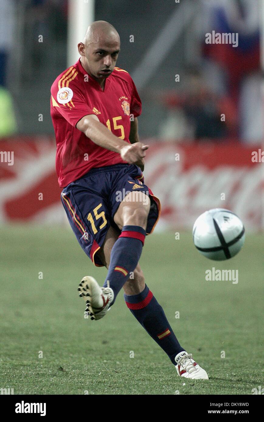 RAUL BRAVO.SPAIN & REAL MADRID CF.SPAIN V RUSSIA EURO 2004.FARO-LOULE, ALGARVE, PORTUGAL.12/06 ...