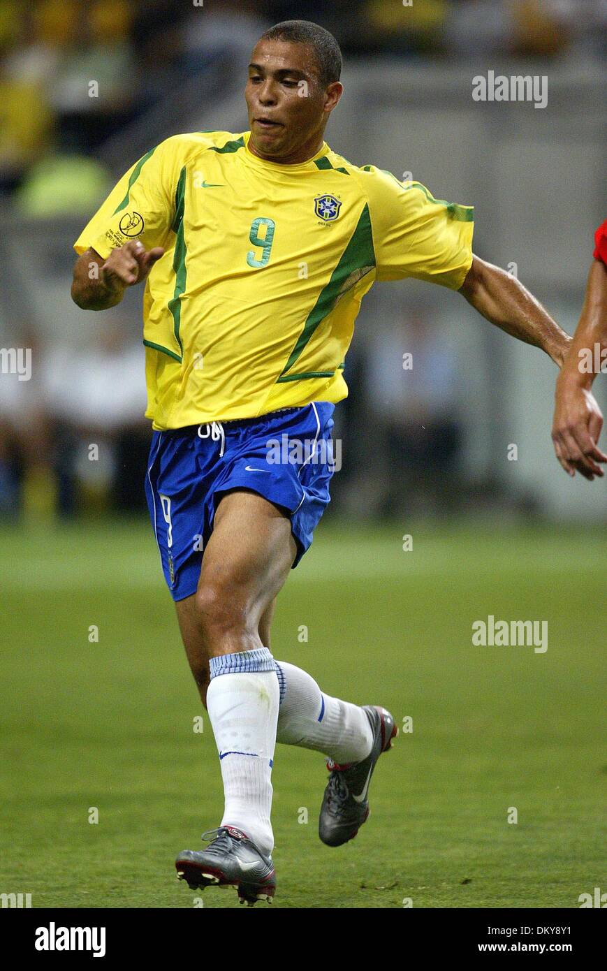 Brazil 2002 world cup hi-res stock photography and images - Alamy