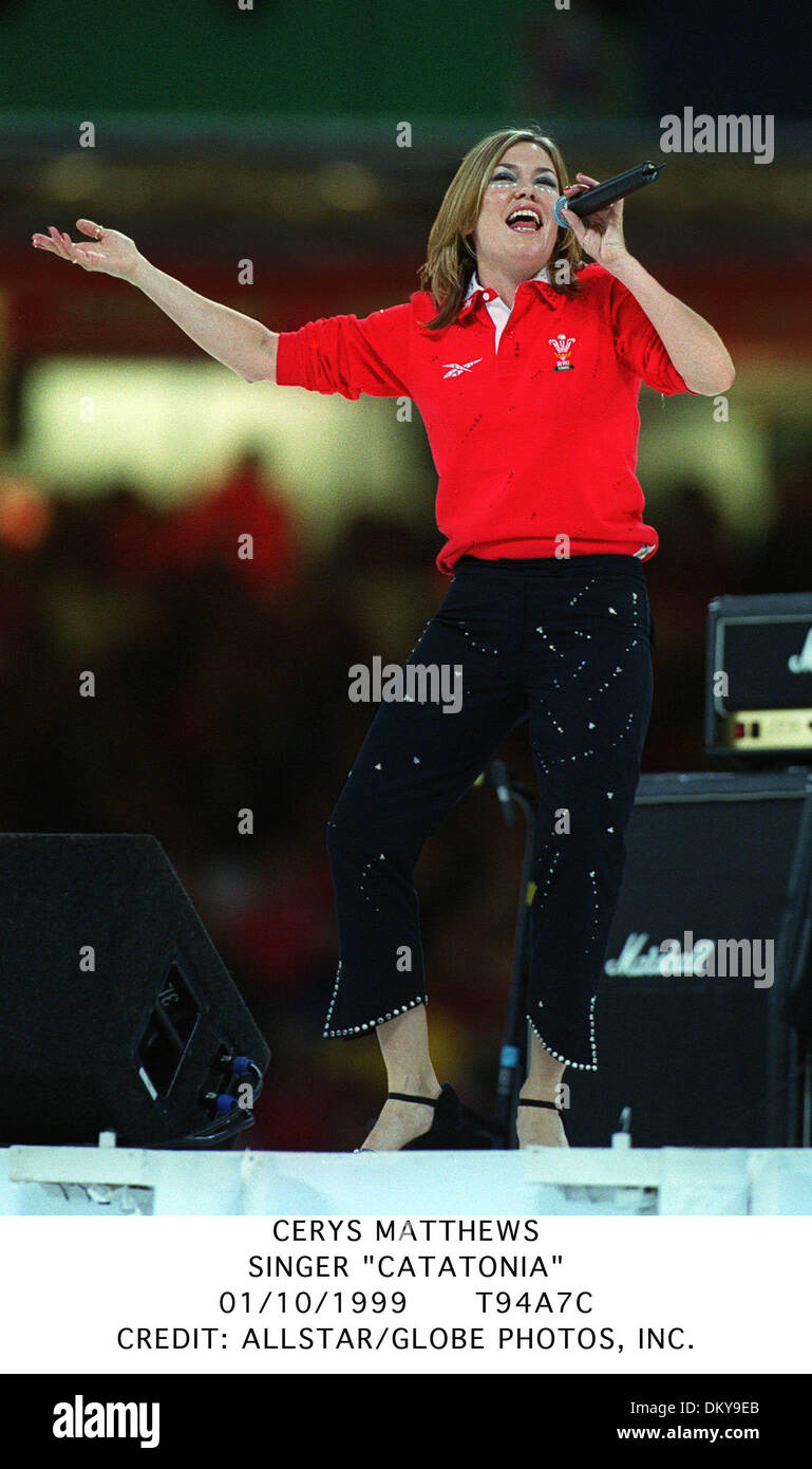 Catatonia singer cerys matthews hi-res stock photography and images - Alamy