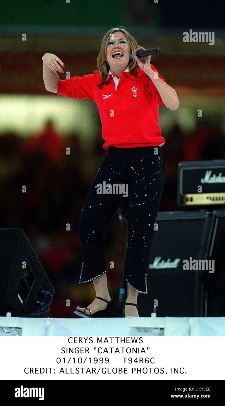 Catatonia singer cerys matthews hi-res stock photography and images - Alamy