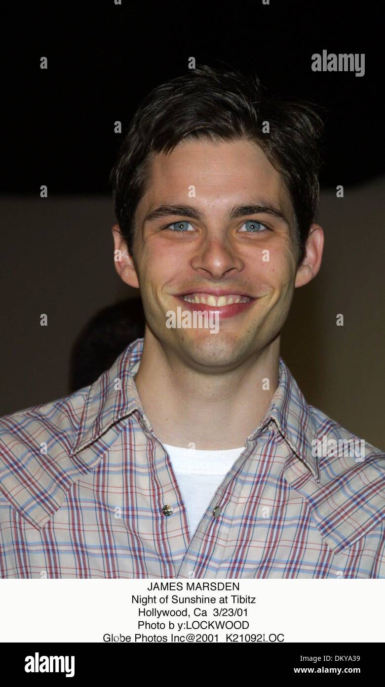 James marsden 2001 hi-res stock photography and images - Alamy