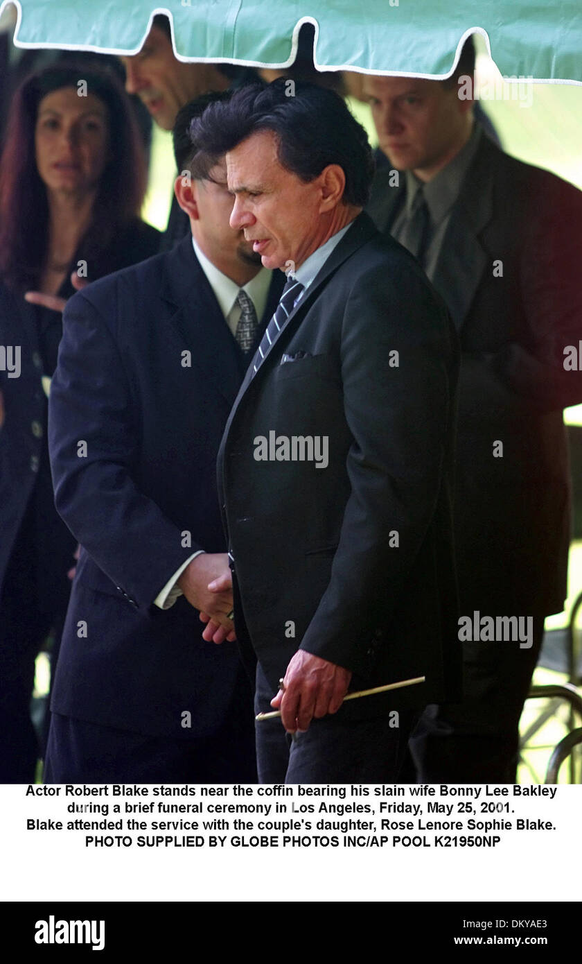 May 25, 2001 - Los Angeles, CA, USA - Actor Robert Blake stands near ...