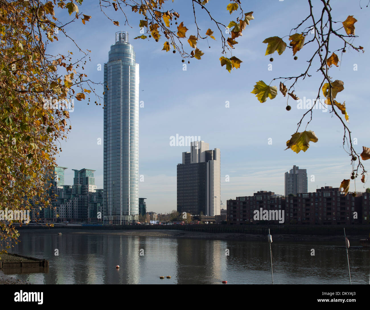 St George Wharf Tower, London, United Kingdom. Architect: Barton ...