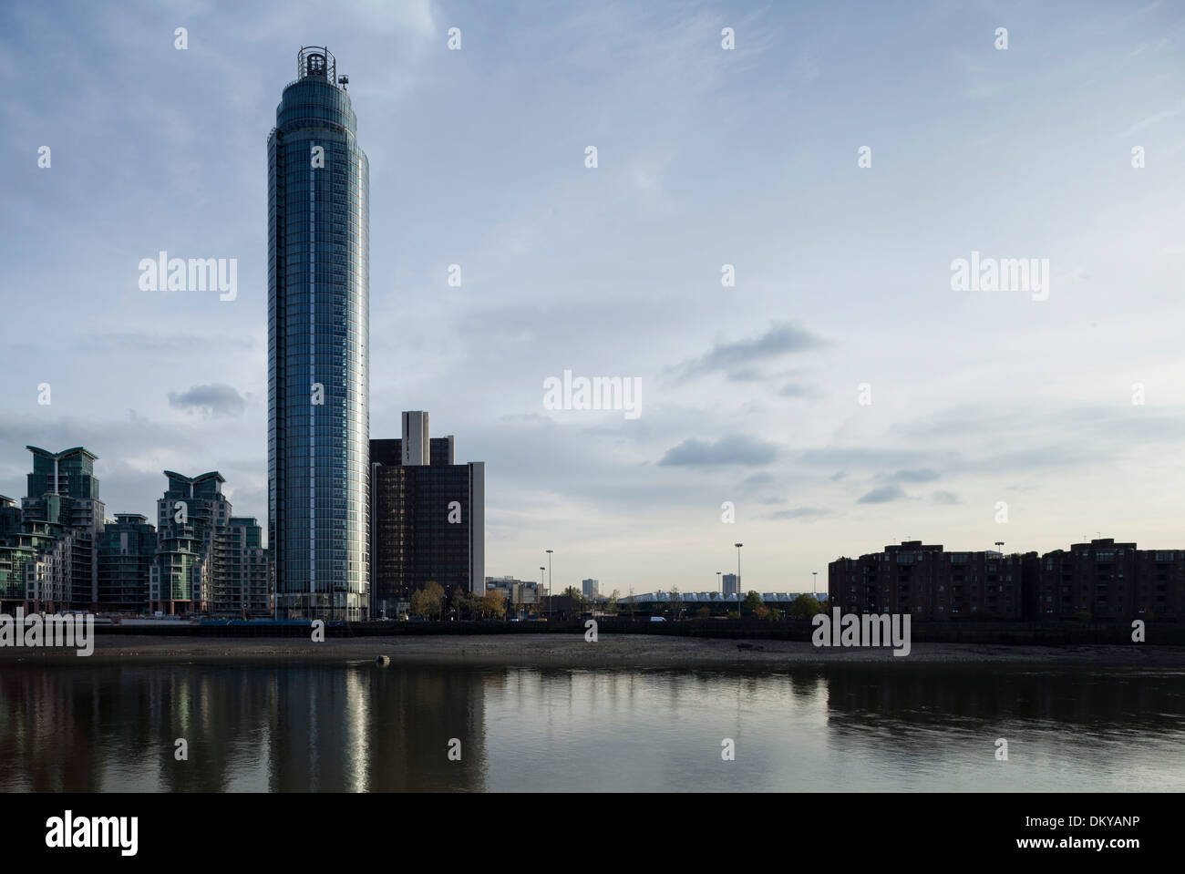 St George Wharf Tower, London, United Kingdom. Architect: Barton ...