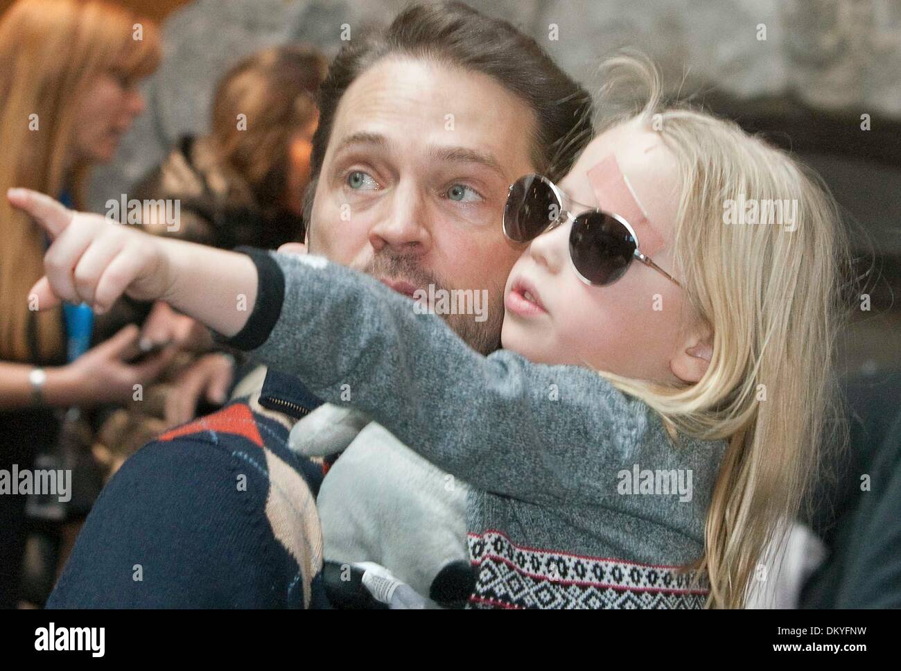 Jason priestley and daughter hi-res stock photography and images - Alamy