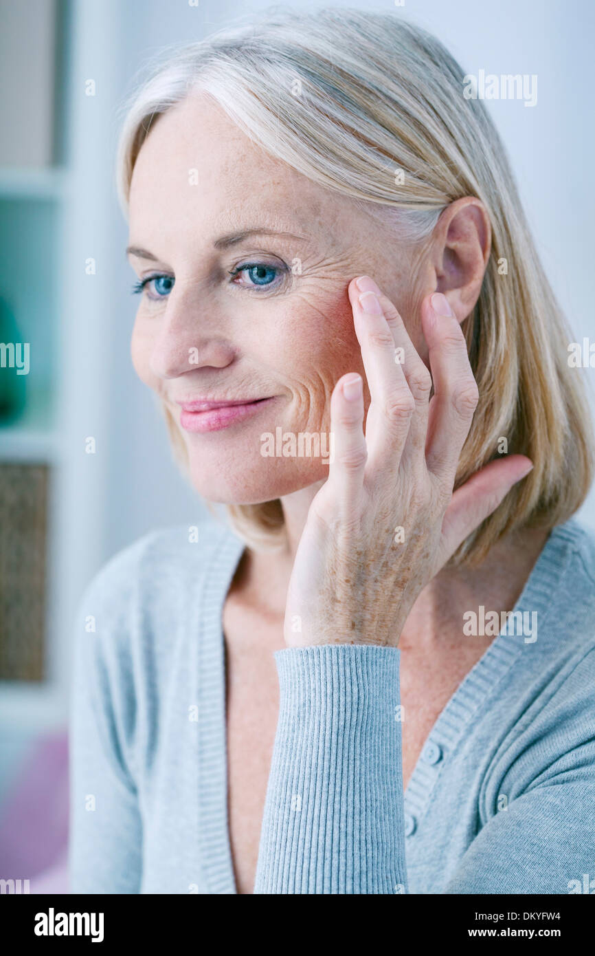 Wrinkle hi-res stock photography and images - Alamy