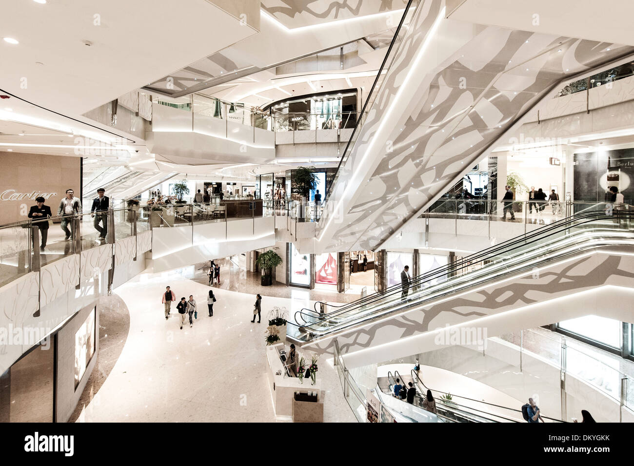 IFC Mall, Lujiazui, Pudong, Shanghai, China Stock Photo - Alamy