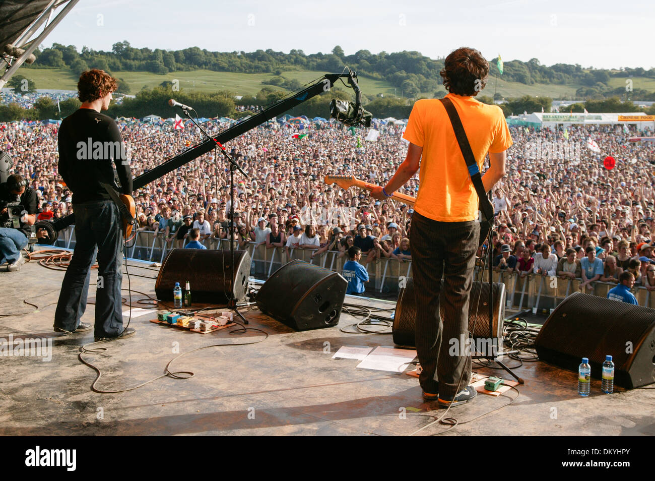 Snow Patrol performing on the Other Stage Glastonbury Festival 2004 ...