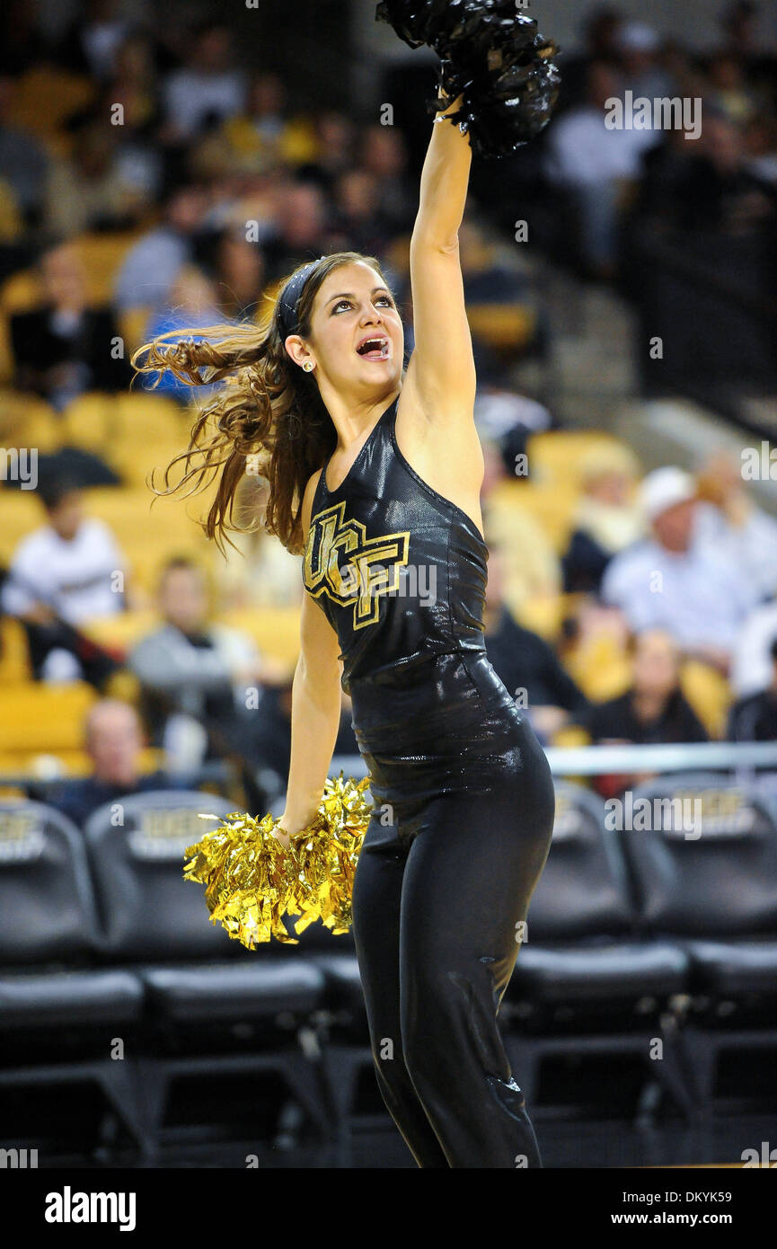 Tulane cheerleaders hi-res stock photography and images - Alamy