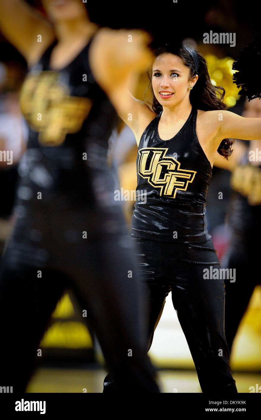 Tulane cheerleaders hi-res stock photography and images - Alamy